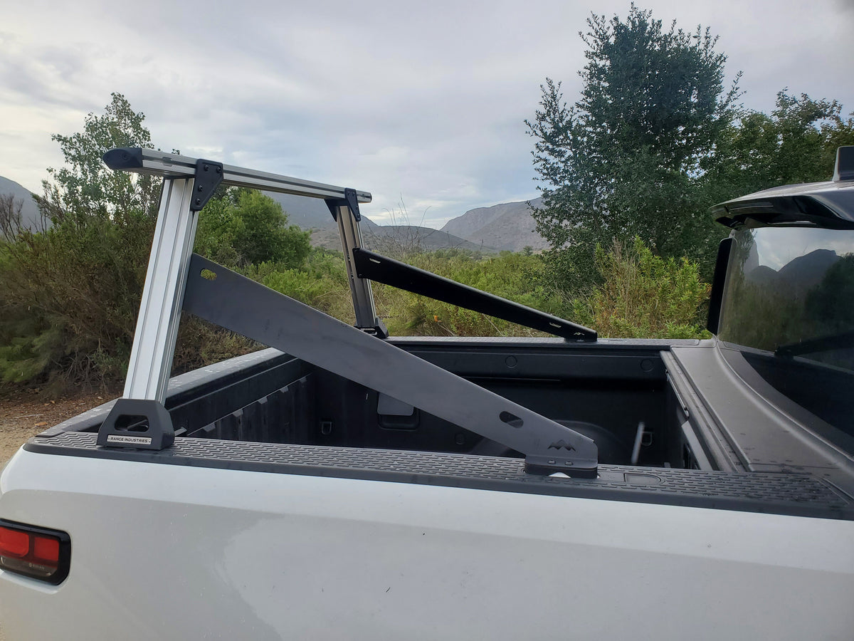 Rivian R1T Kayak Crossbar – Range Industries