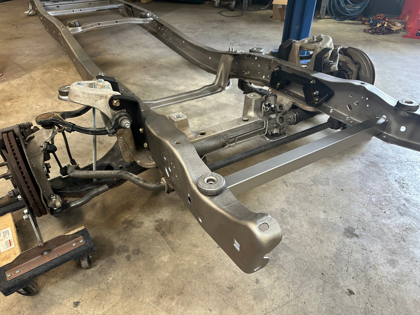 1957-1979 Ford F-100 Bolt-In Crown Victoria Front Suspension Kit ...