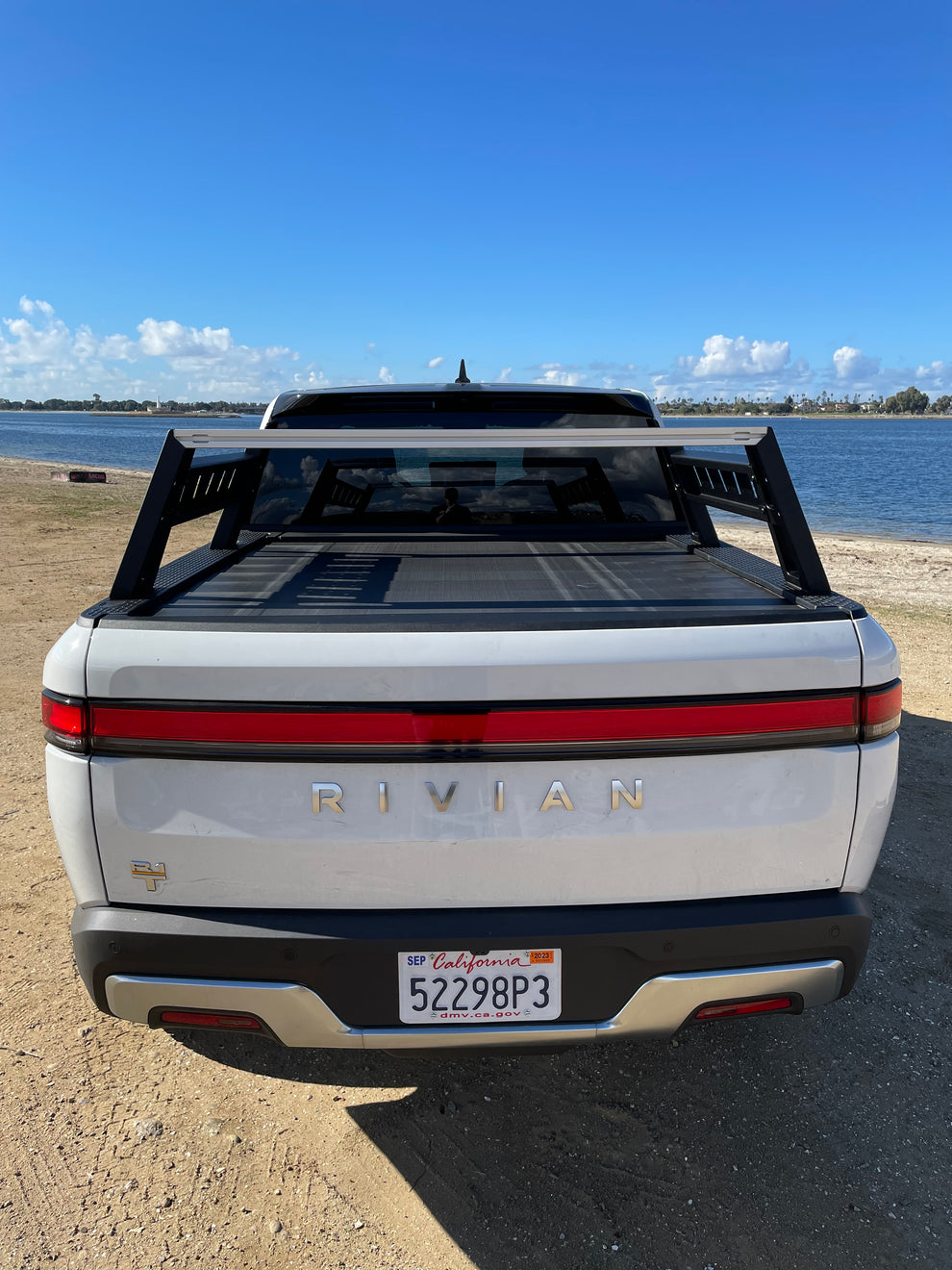 Sierra Rack System Compatible With Rivian R1T – Range Industries