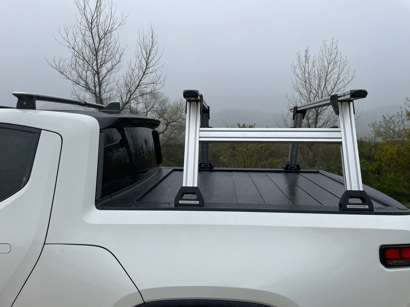 Mariner Bed Rack Compatible With Rivian R1T – Range Industries
